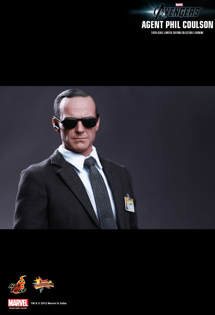 Hot Toys: MMS189 - The Avengers - Agent Phil Coulson